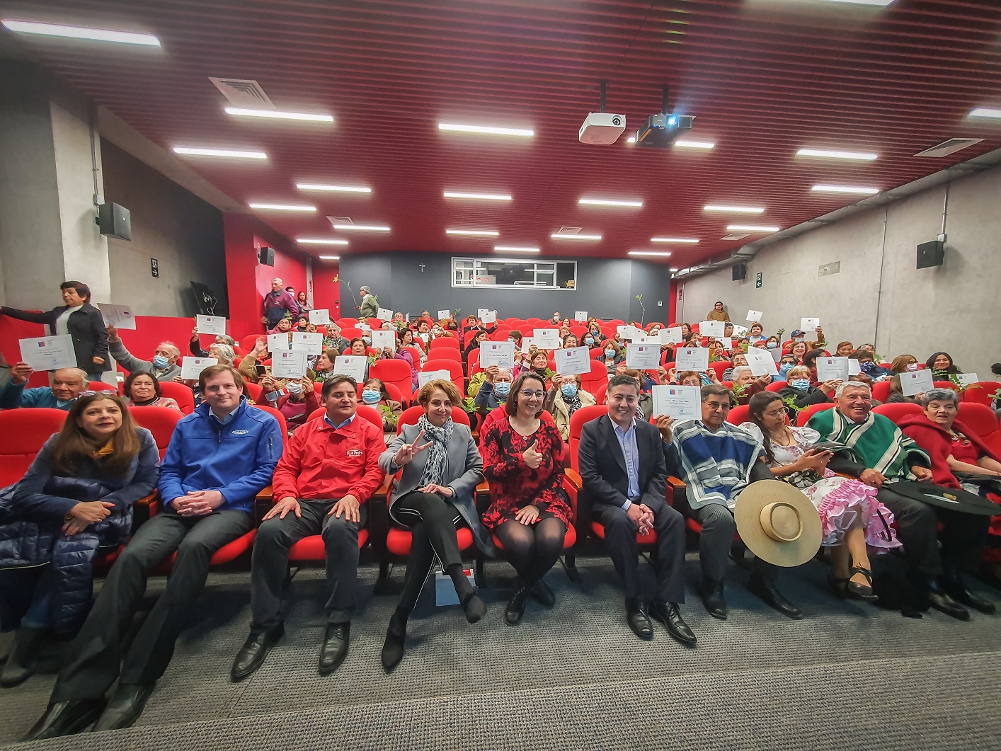 82 organizaciones de personas mayores de la provincia reciben ...